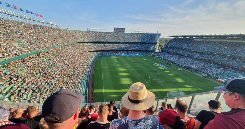 Letecký zájezd na Betis Sevilla - FC Barcelona | FotbalTour